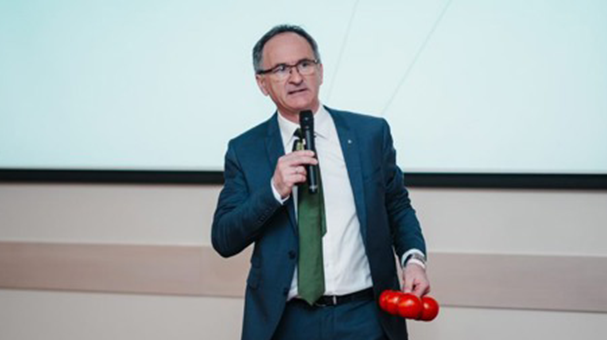 Nico van Vliet zwaait af